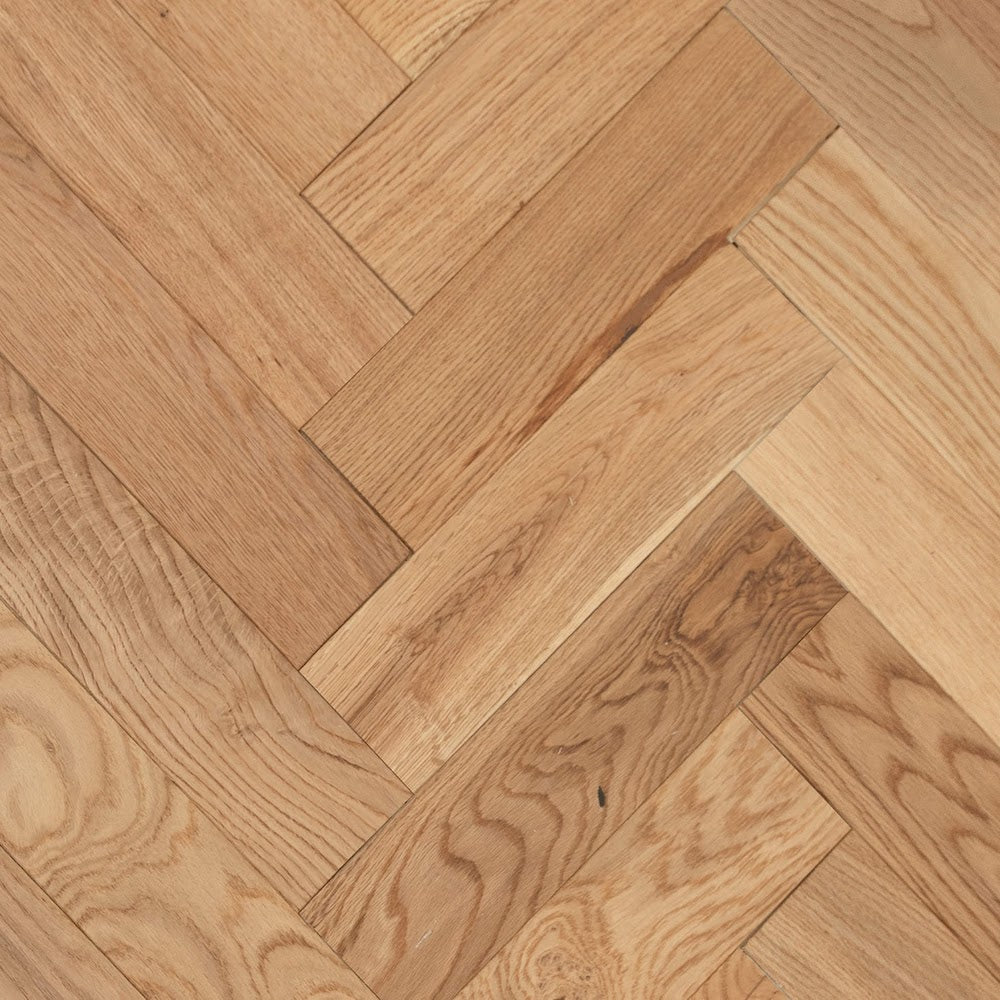 Natural Lacquered Oak Herringbone Engineered Wood Lusso Carrara Luxe ...